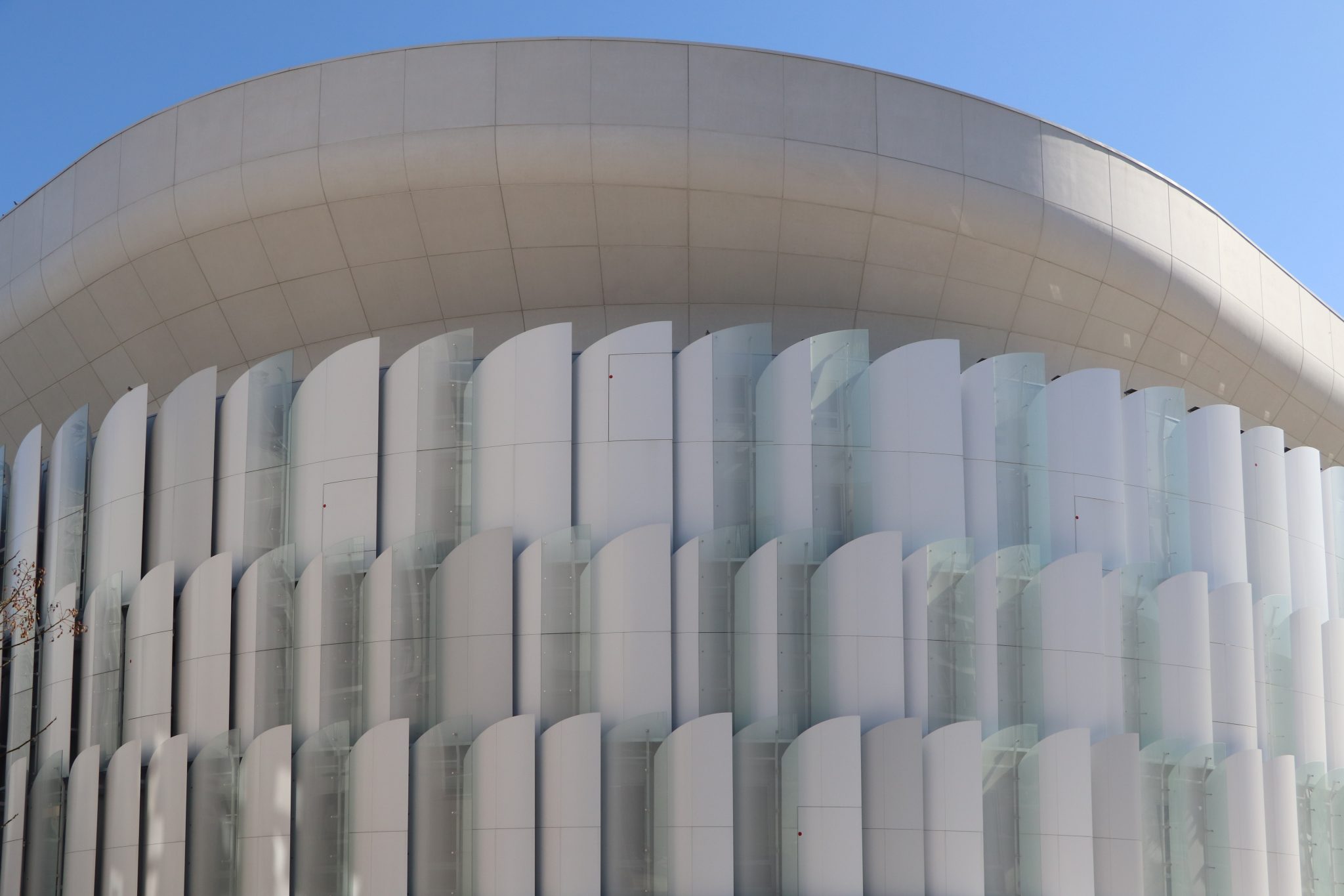 Ouverture du centre de vaccination de Paris La Défense Arena