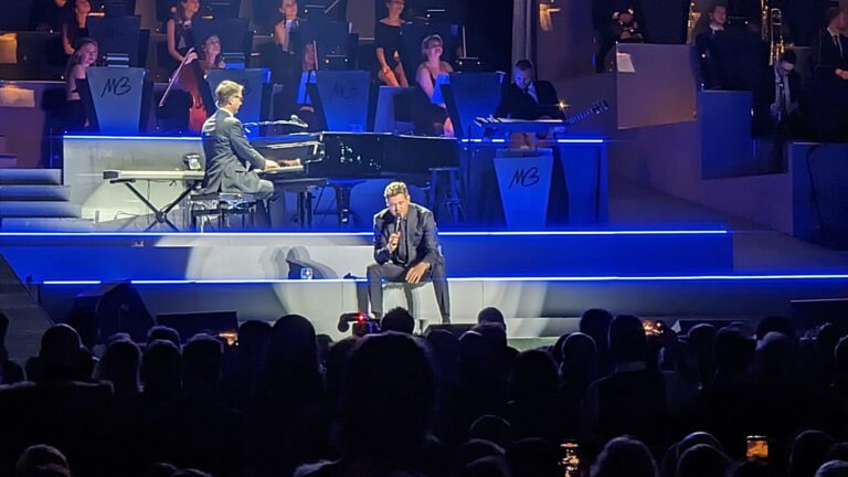 "Home Request Summary - REQ21720" | Paris La Défense Arena