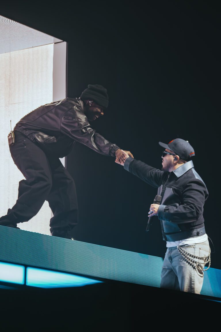 Hamza enflamme Paris La Défense Arena le temps d'une soirée